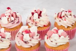 Eton Mess Cupcakes